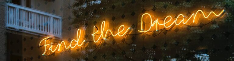 Cartel Luminoso Personalizado | Diseño e Instalación Rotulex